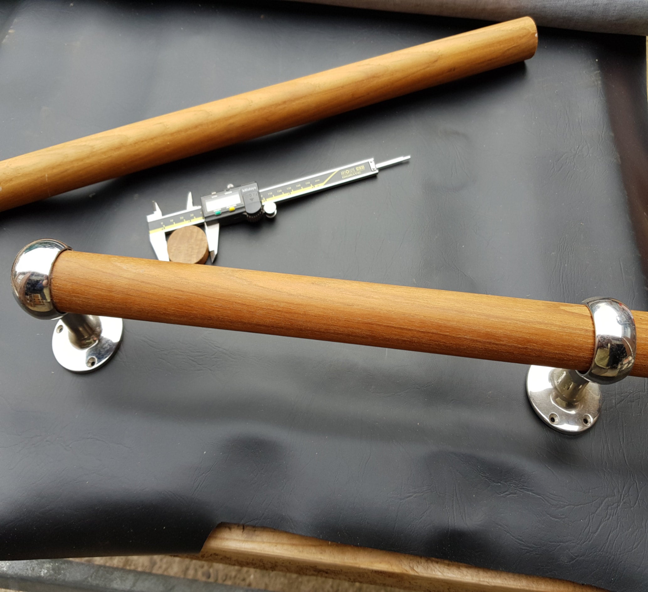 Teak Dowel 38mm Round (1 1/2") | Global Teak Quality Burmese Teak ...